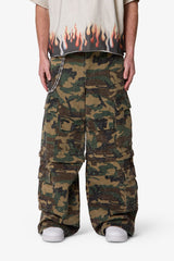 Distressed Rave Cargo Pants - Camo | mnml