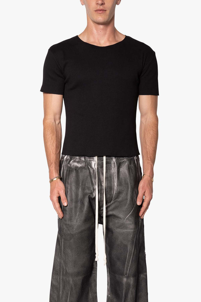Fitted Ribbed Tee - Black | mnml | shop now
