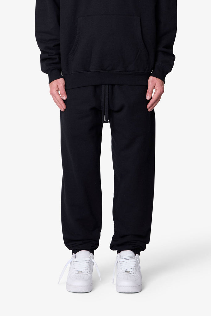 Heavy Basic Sweatpants - Black | mnml | shop now