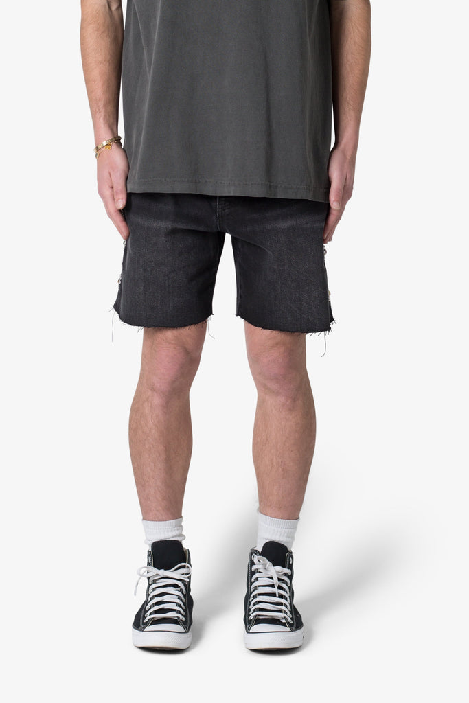 Mojave Denim Shorts - Black | mnml | shop now