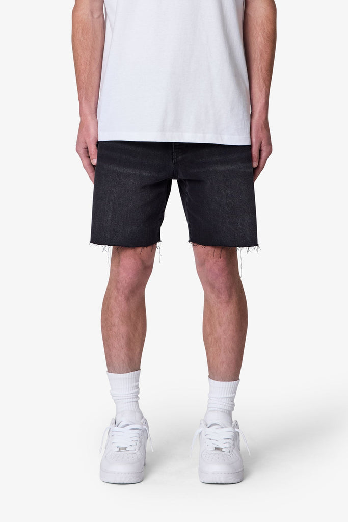 Mojave Denim Shorts - Black | mnml | shop now