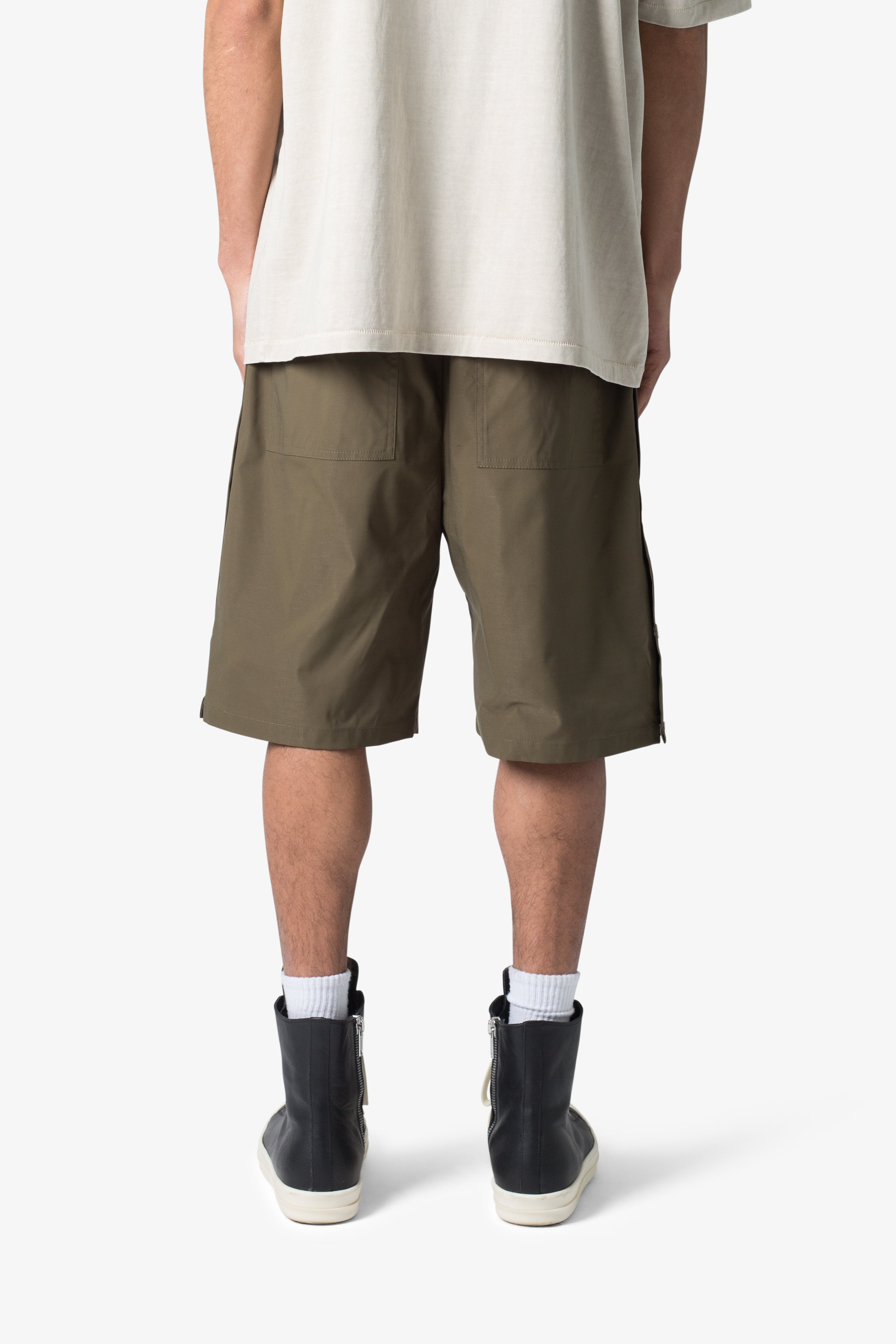 【Harsh and Cruel】Side Snap Wide Shorts HC21S29 - 10，183円 | noguchi.ug ...