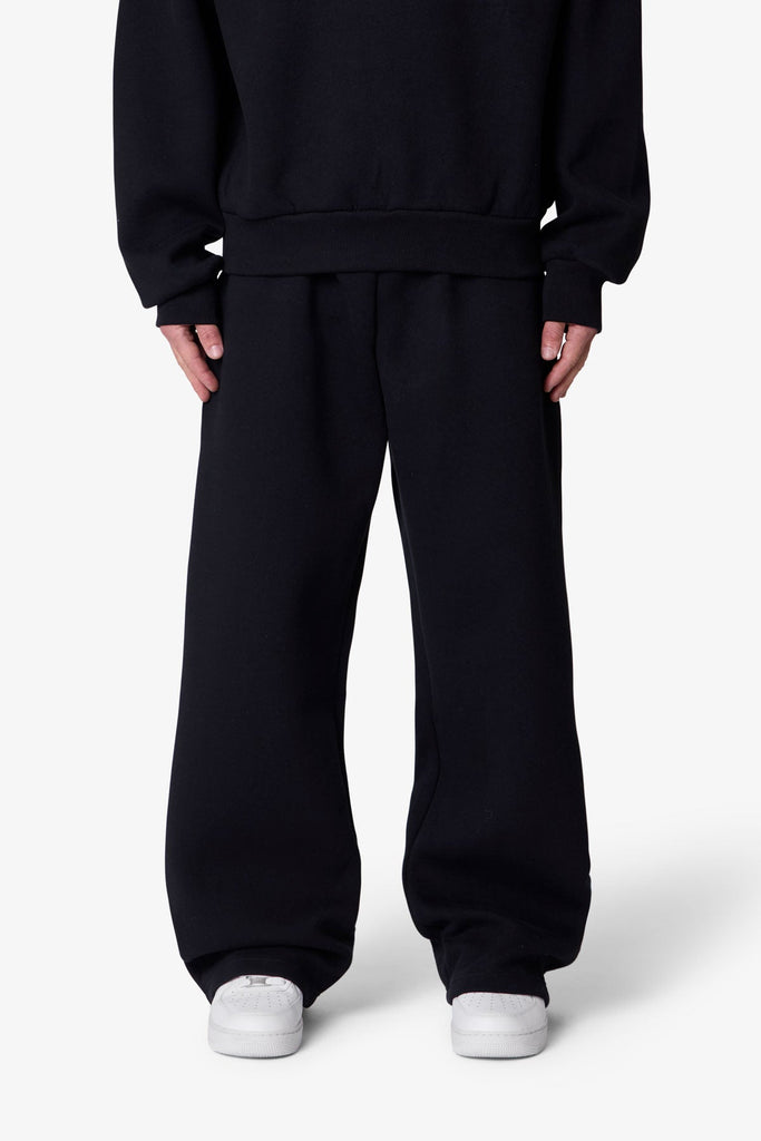 Stiff Lounge Sweatpants - Black | mnml | shop now